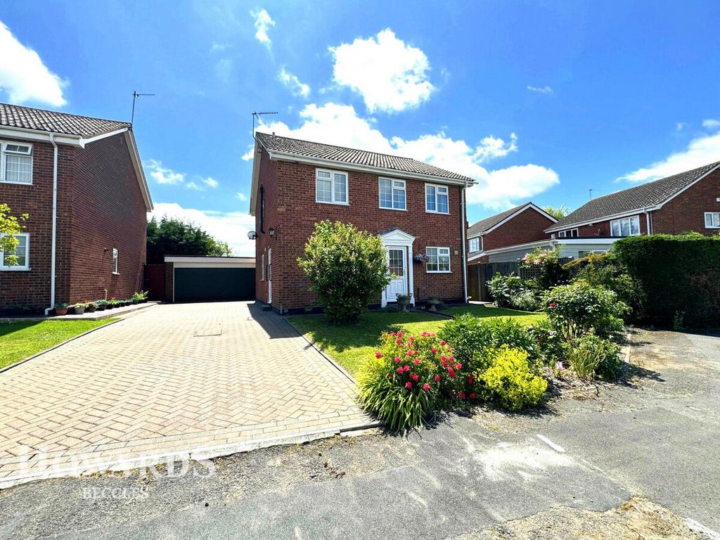 Brookwood Close, Worlingham 4 bed detached house for sale - £400,000