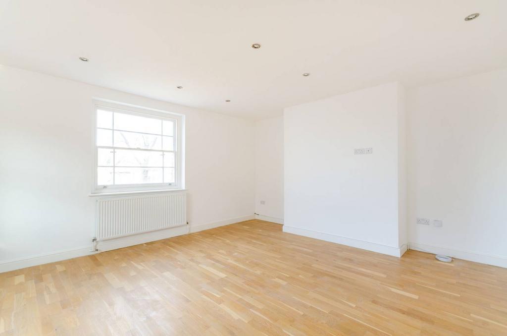 Berrylands Road, Surbiton, KT5 2 bed flat to rent - £2,150 pcm (£496 pw)