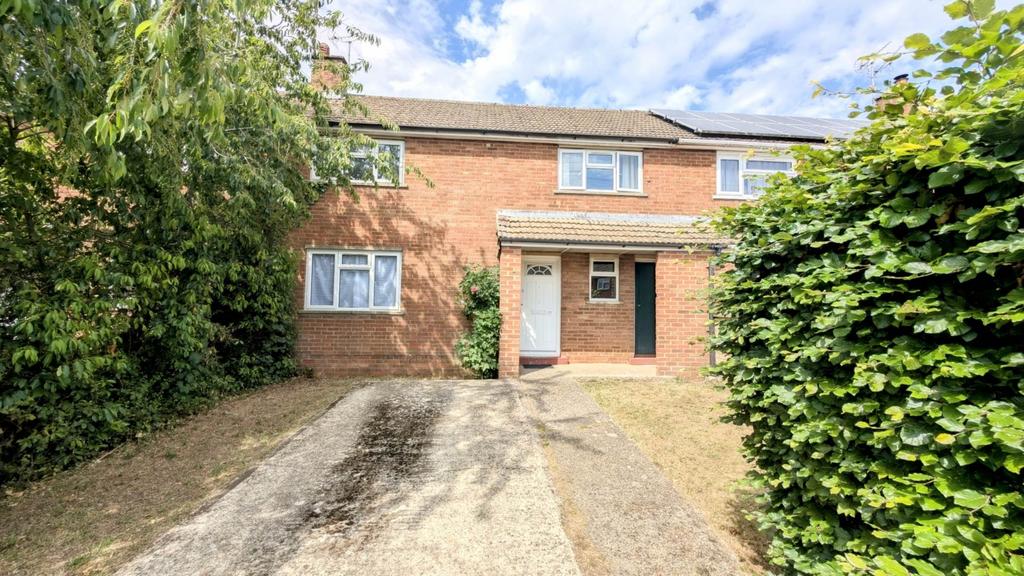 Sutton Field, Bordon GU35 3 bed terraced house - £285,000