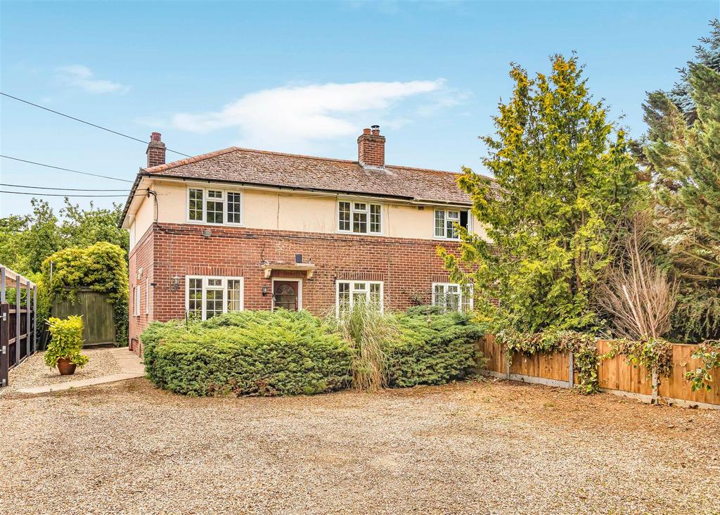Malting End, Wickhambrook CB8 3 bed semi-detached house - £350,000
