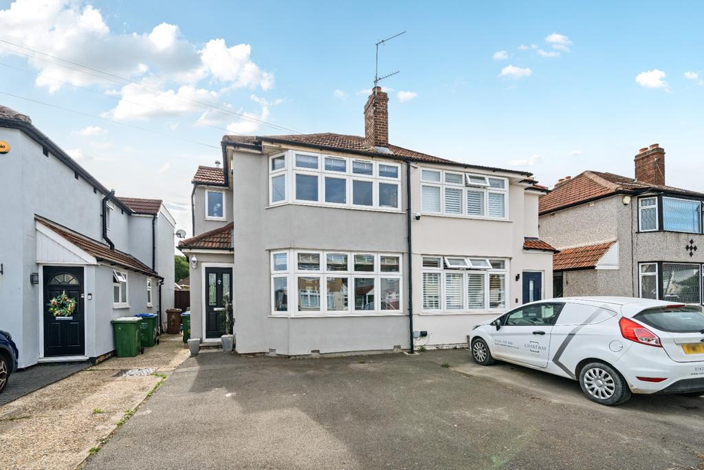 St. Audrey Avenue, DA7 3 bed semi-detached house for sale - £550,000
