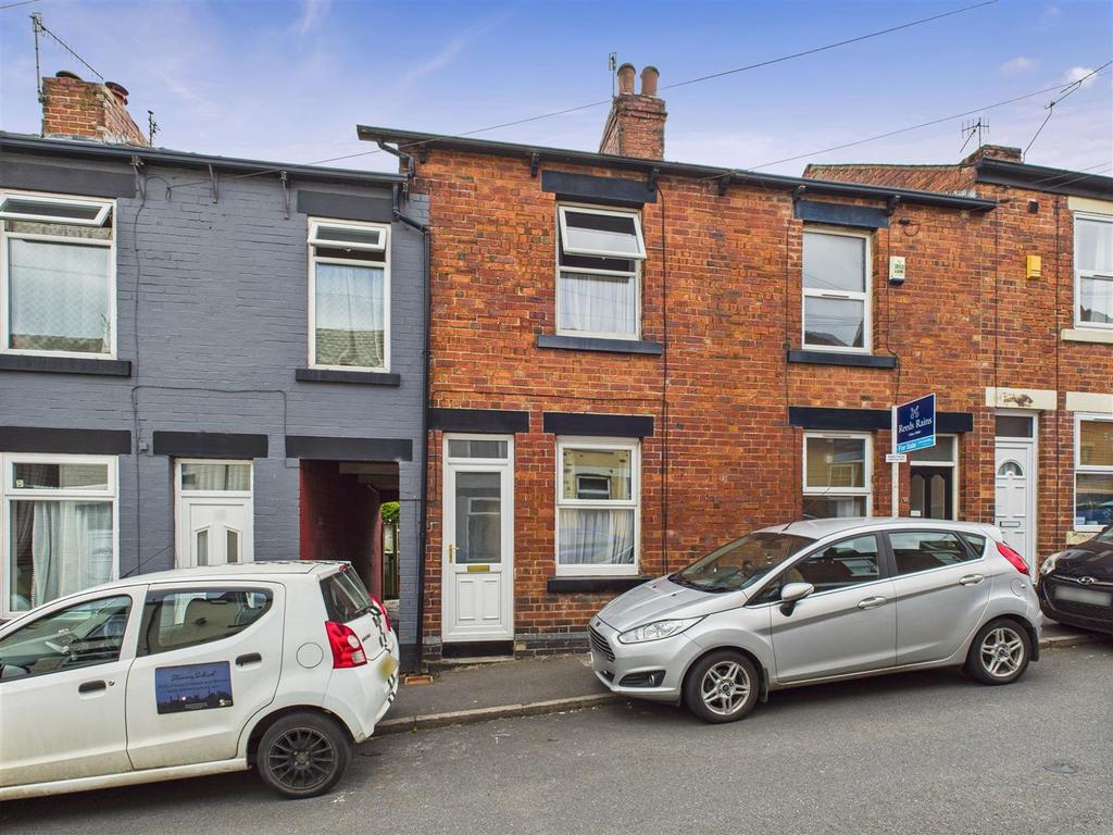 Toyne Street, Sheffield 2 bed terraced house - £850 pcm (£196 pw)