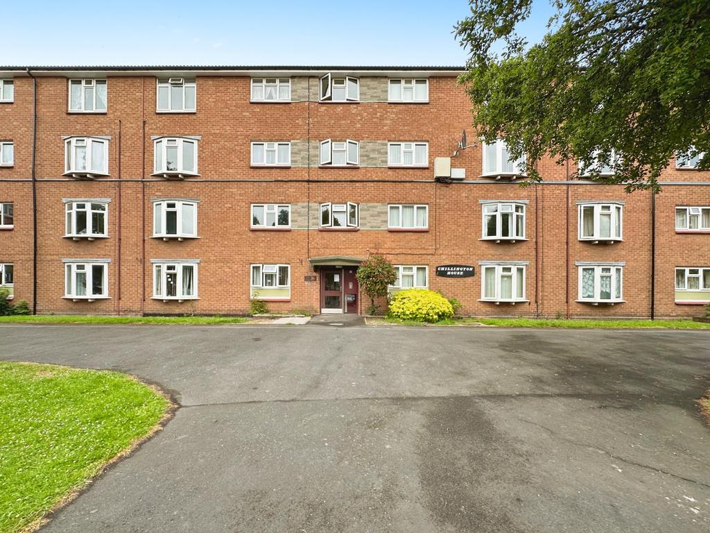 St Michaels Court, Wolverhampton WV6 2 bed flat - £725 pcm (£167 pw)
