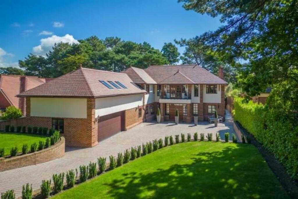 Bingham Avenue, Lilliput, Poole 5 bed detached house to rent - £11,500 ...