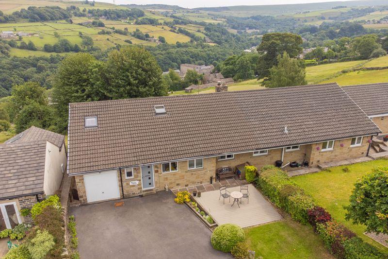 Valley View, Ripponden Old Lane, HX4 4PA 4 bed bungalow - £525,000