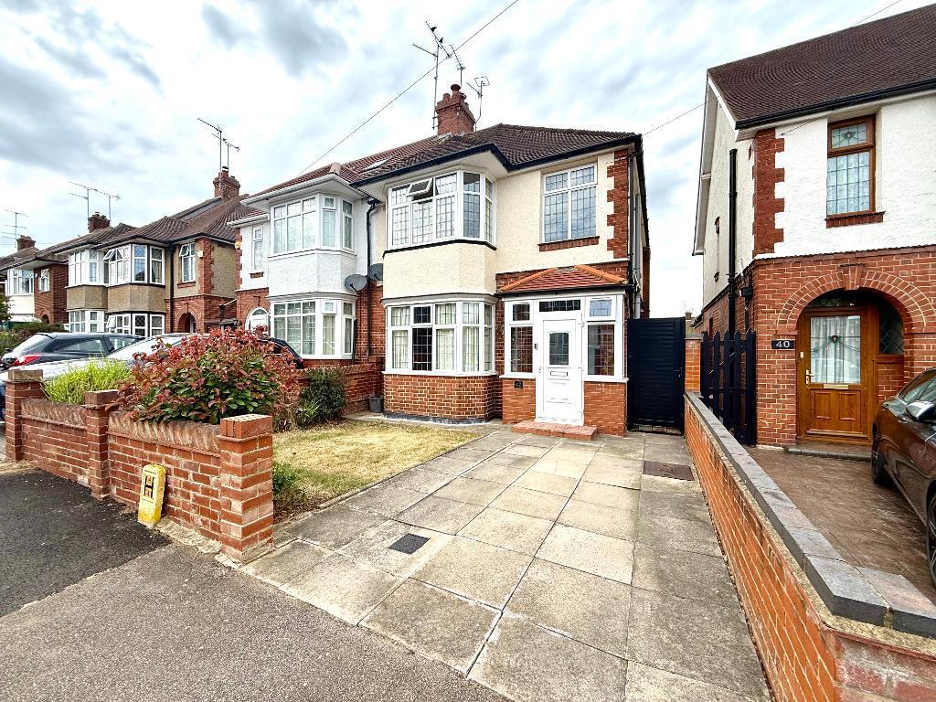Graham Gardens, New Bedford Road... 3 bed semi-detached house for sale ...