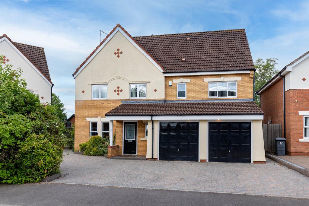 Snowdrop Close, Warwickshire CV12 7 bed detached house for sale - £600,000