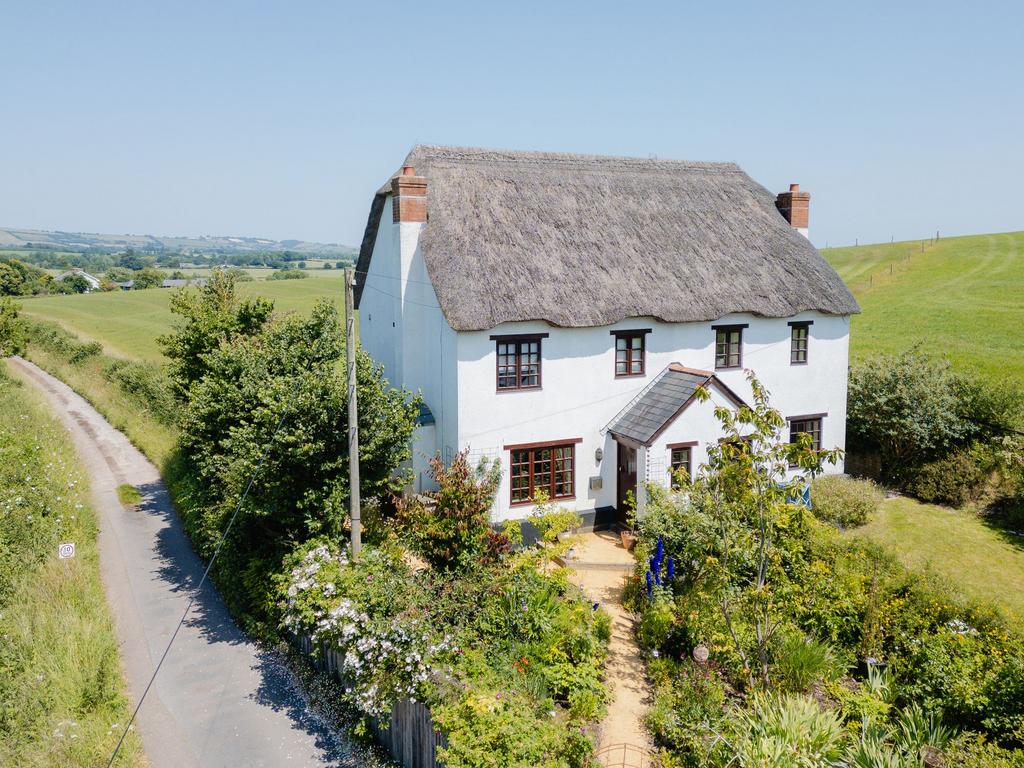 Newton St. Cyres, Exeter, EX5 3 bed semi-detached house for sale - £335,000