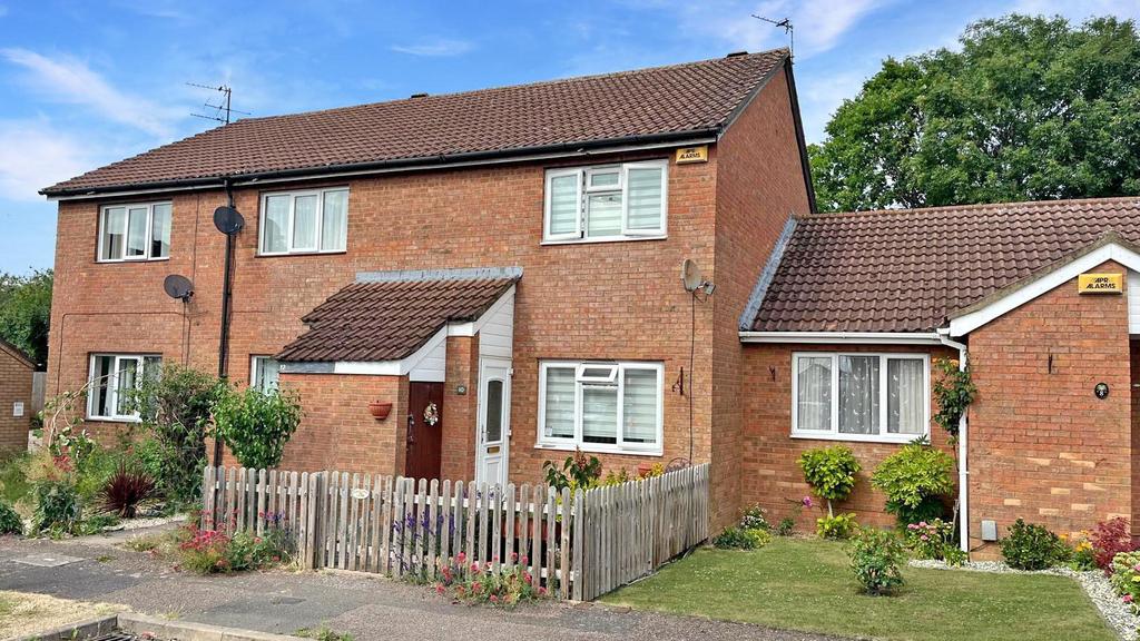 Enborne Close, Aylesbury HP21 2 bed terraced house for sale - £280,000