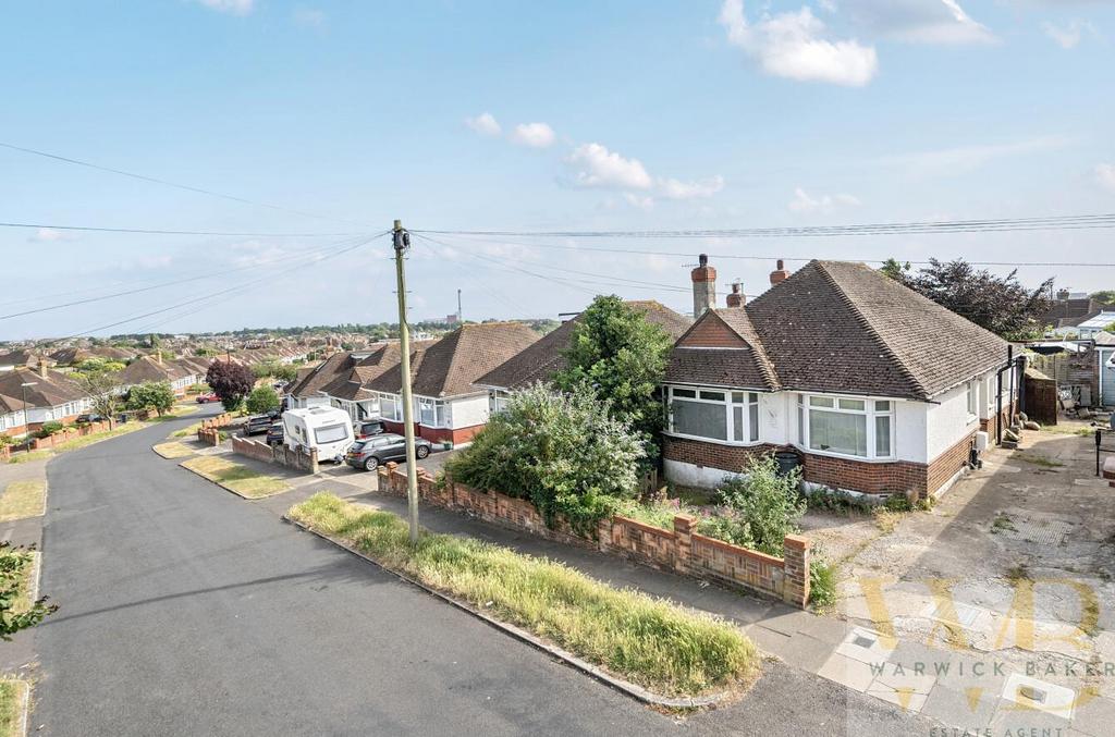 Overhill, Southwick 3 bed detached bungalow for sale - £399,995