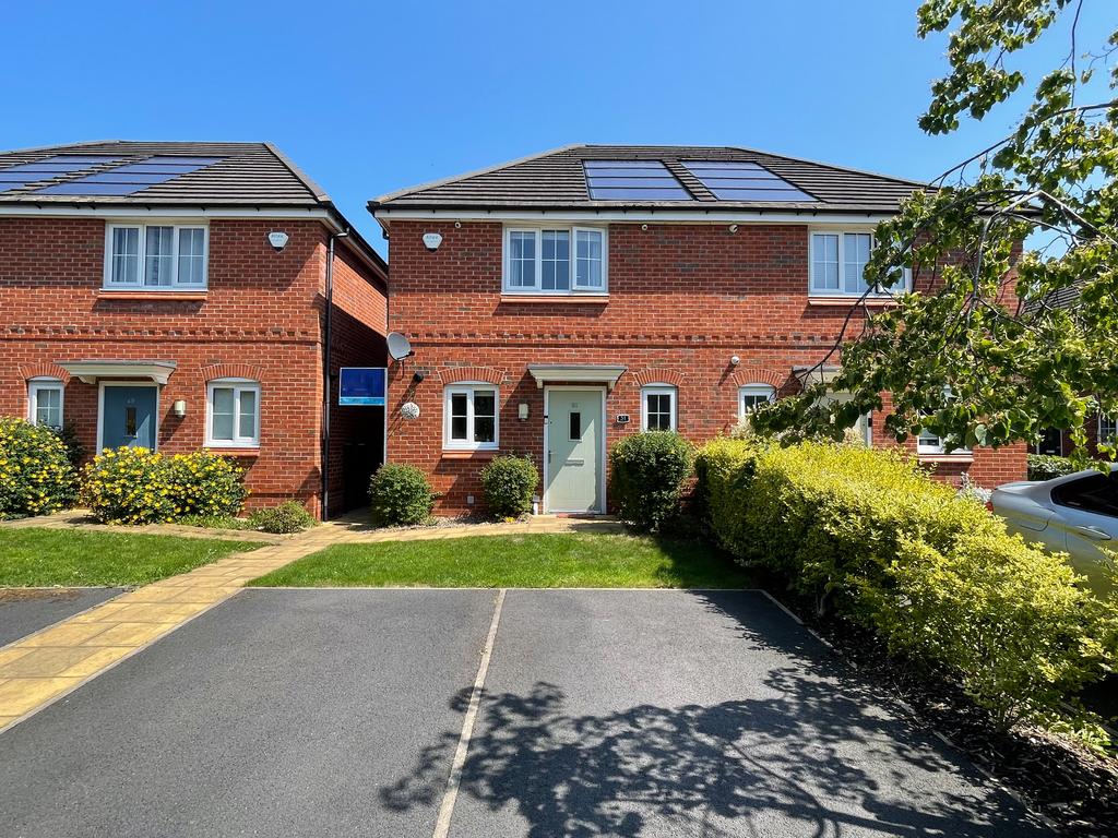 Lapwing Lane, Brinnington 3 bed semi-detached house for sale - £250,000