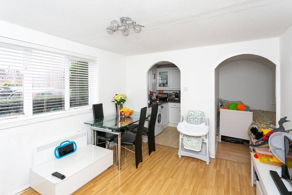 Chiswell Court, WD24, Watford, WD24 1 bed flat - £1,100 pcm (£254 pw)
