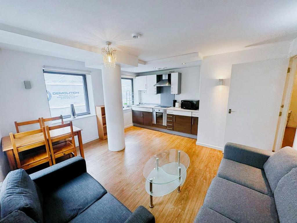 Basilica, 2 King Charles Street, Leeds 2 bed flat - £1,050 pcm (£242 pw)