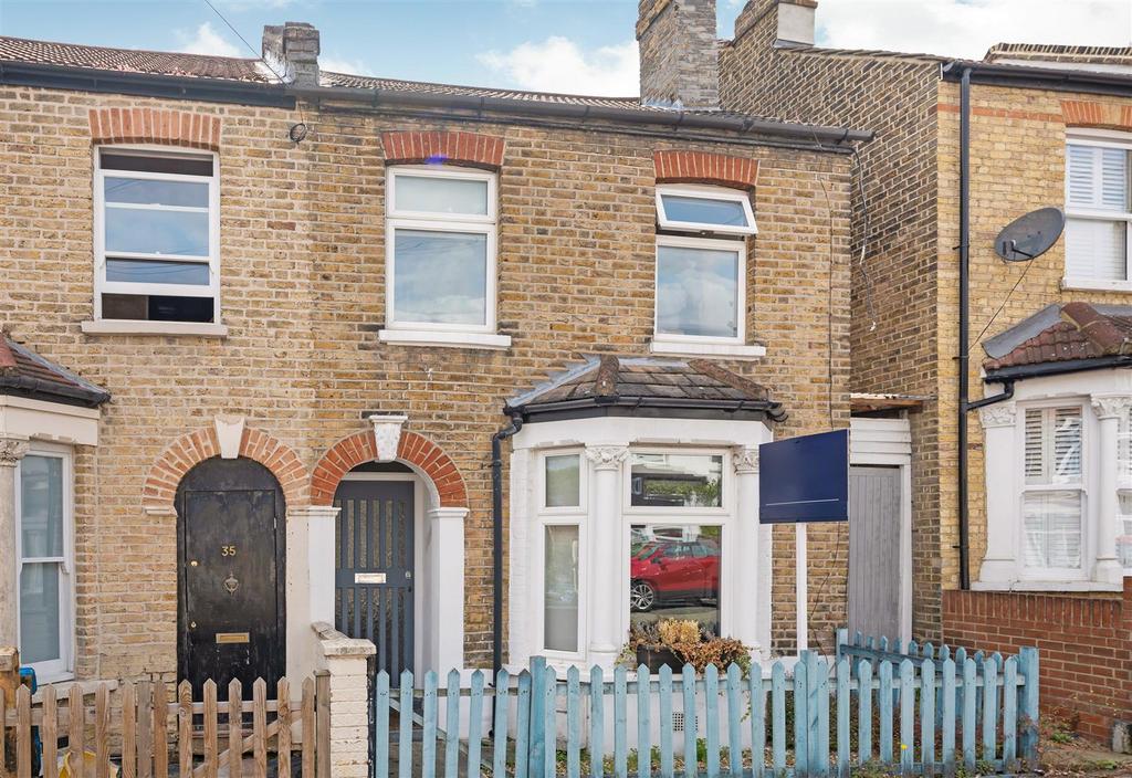 Larkbere Road, Sydenham, SE26 3 bed end of terrace house to rent - £ ...