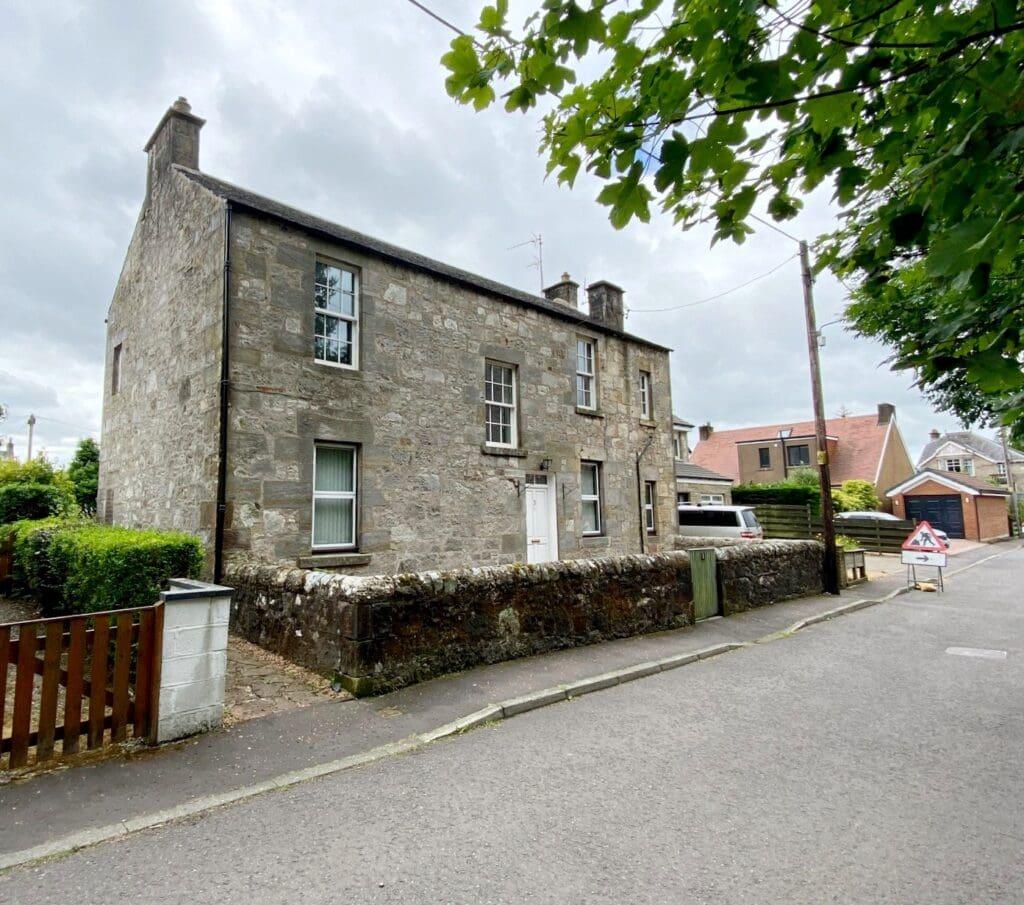 Sunnypark, Kinross KY13 2 bed flat for sale - £175,000