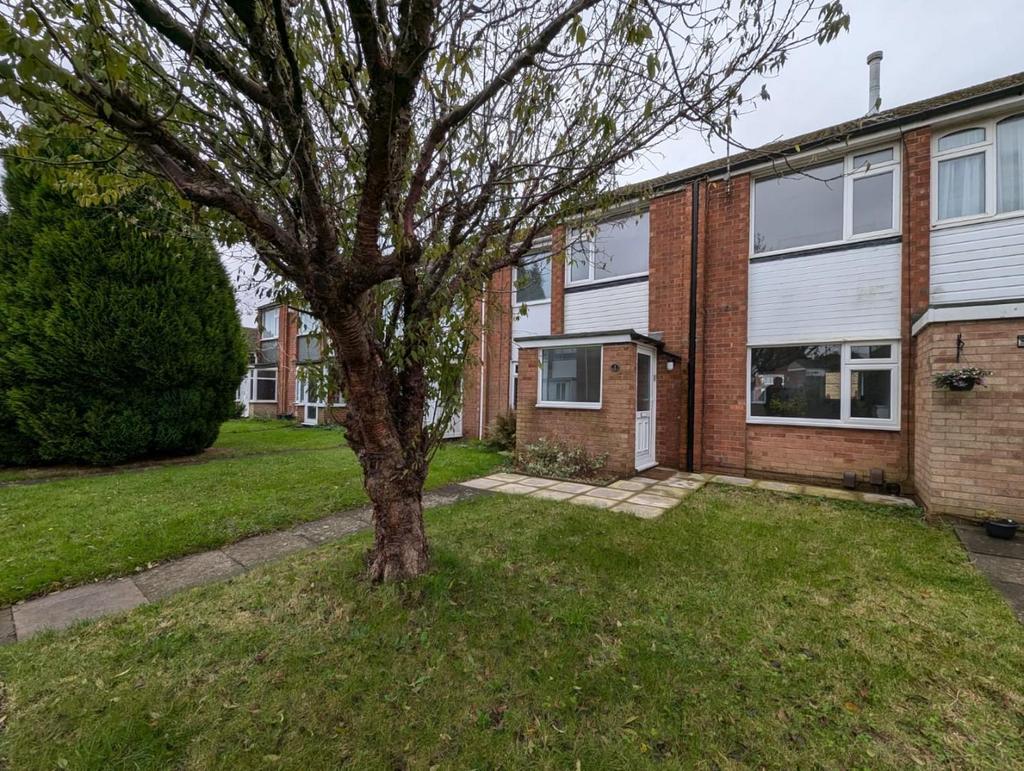Gibbs Close, Coventry CV2 3 bed terraced house - £1,150 pcm (£265 pw)