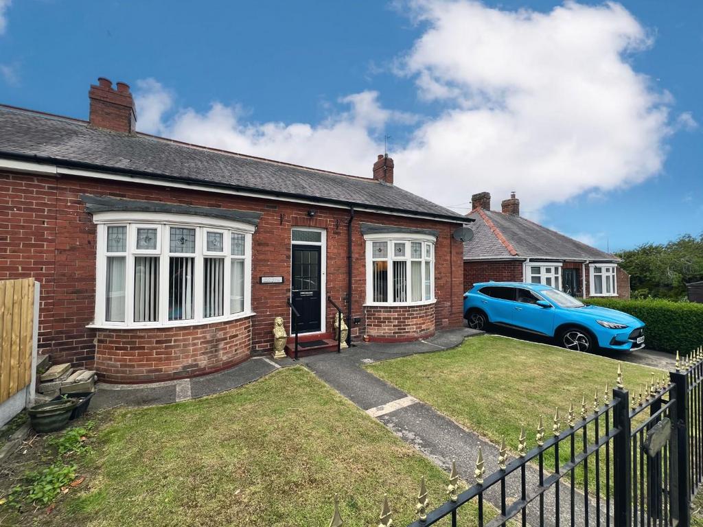 Vyners Close, Spennymoor 2 bed semi-detached bungalow for sale - £189,950