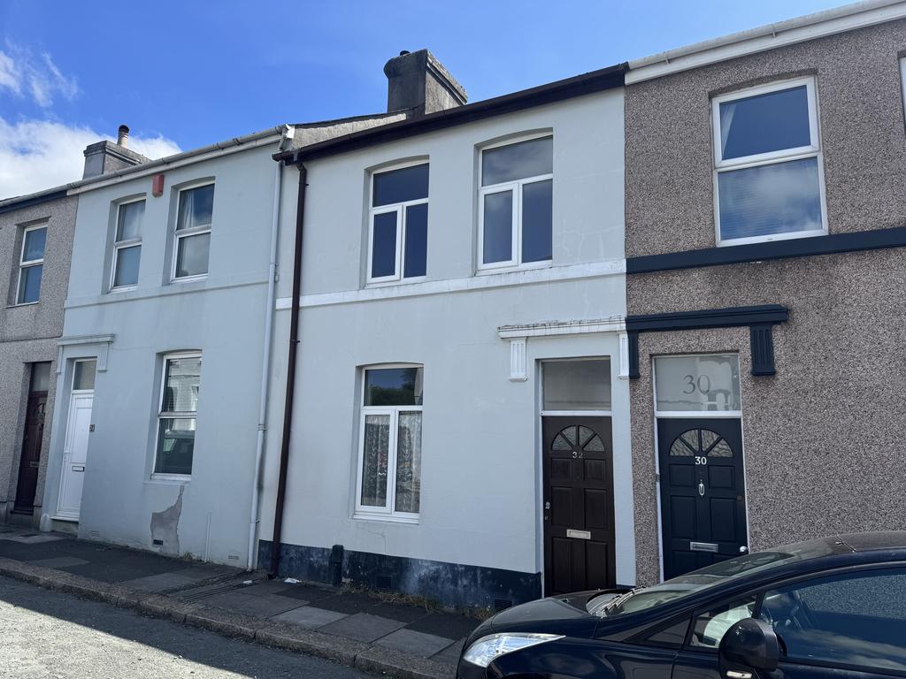 32 Corporation Road, Peverell... 3 bed terraced house for sale - £100,000