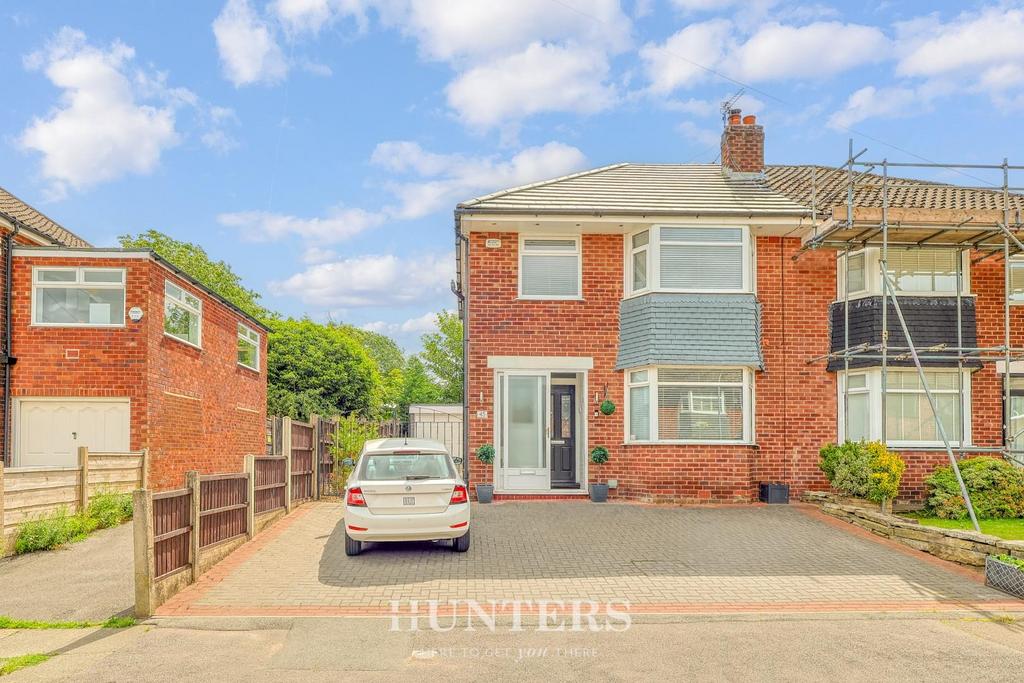 Worcester Road, Middleton, Manchester 3 bed semi-detached house for ...