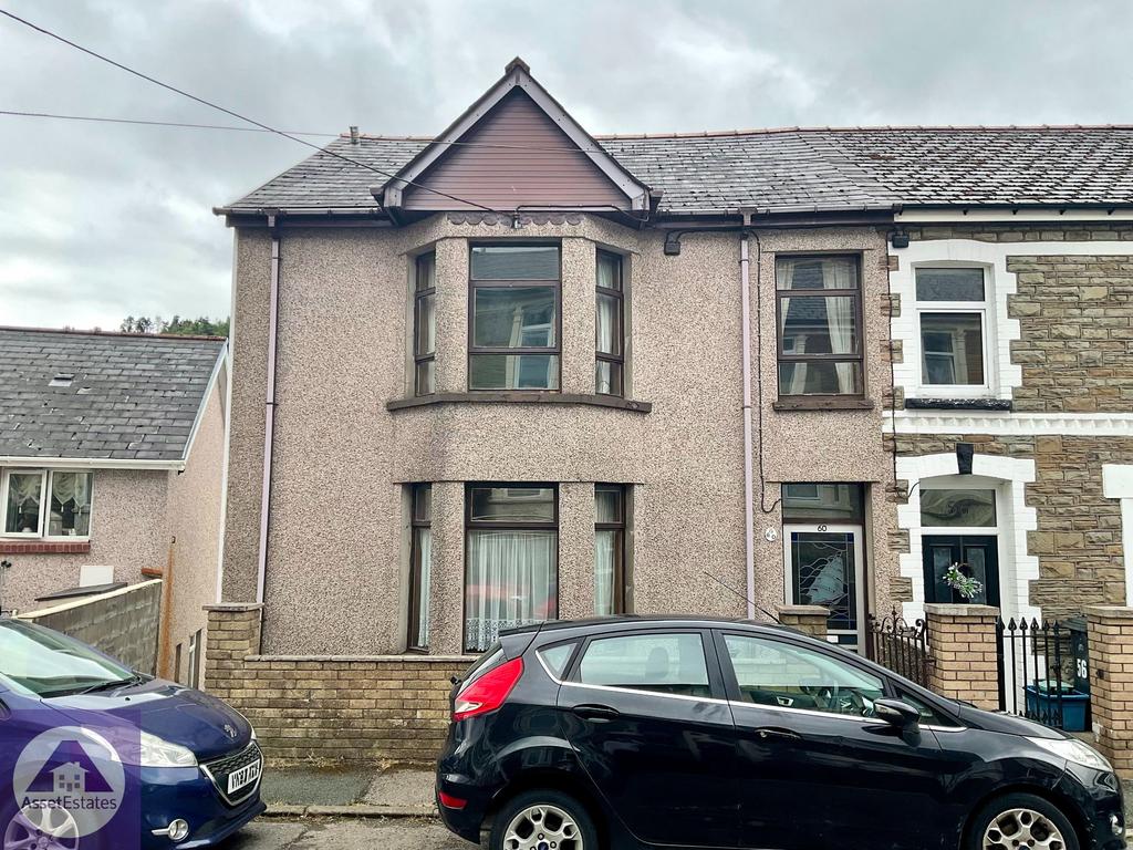 Queen Street, Abertillery 3 bed terraced house for sale - £110,000