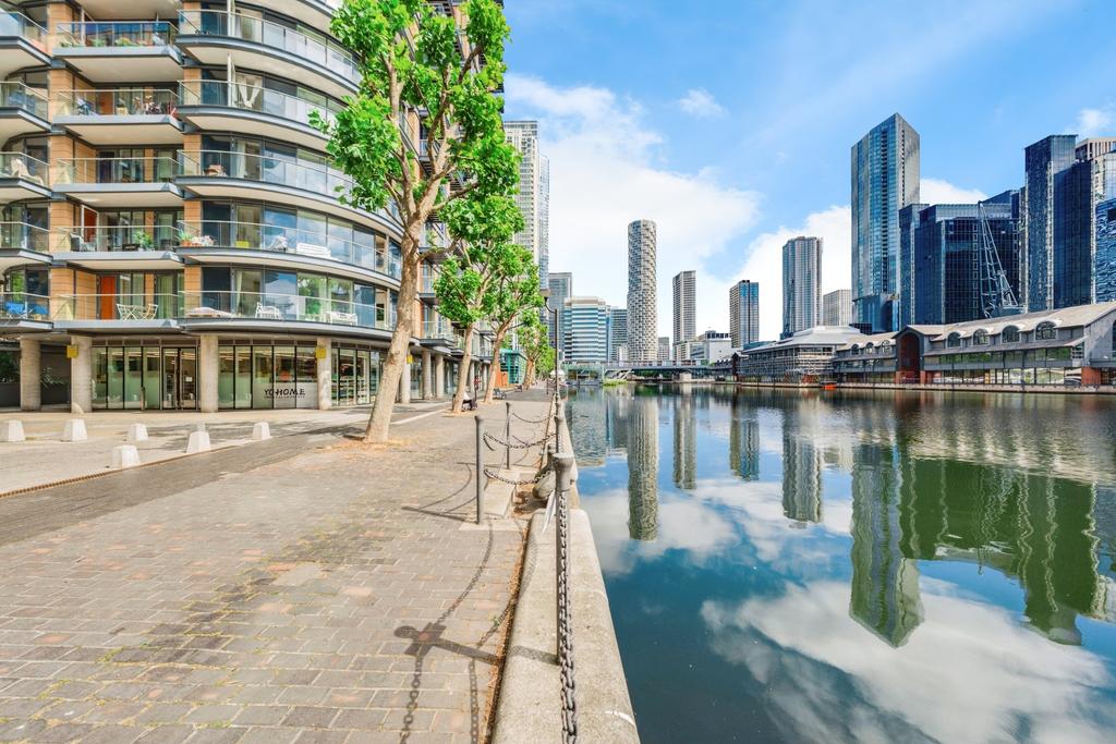 Ability Place, Millharbour, Canary... Studio - £1,750 pcm (£404 pw)