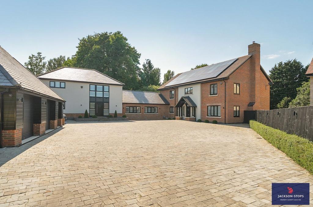 Newport Road, Wavendon, Milton... 6 bed detached house for sale - £ ...