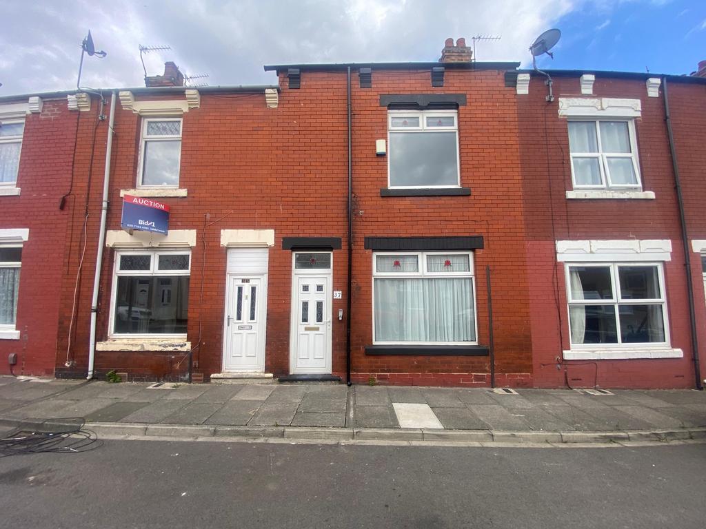 Colenso Street, Hartlepool 2 bed terraced house to rent - £550 pcm (£ ...