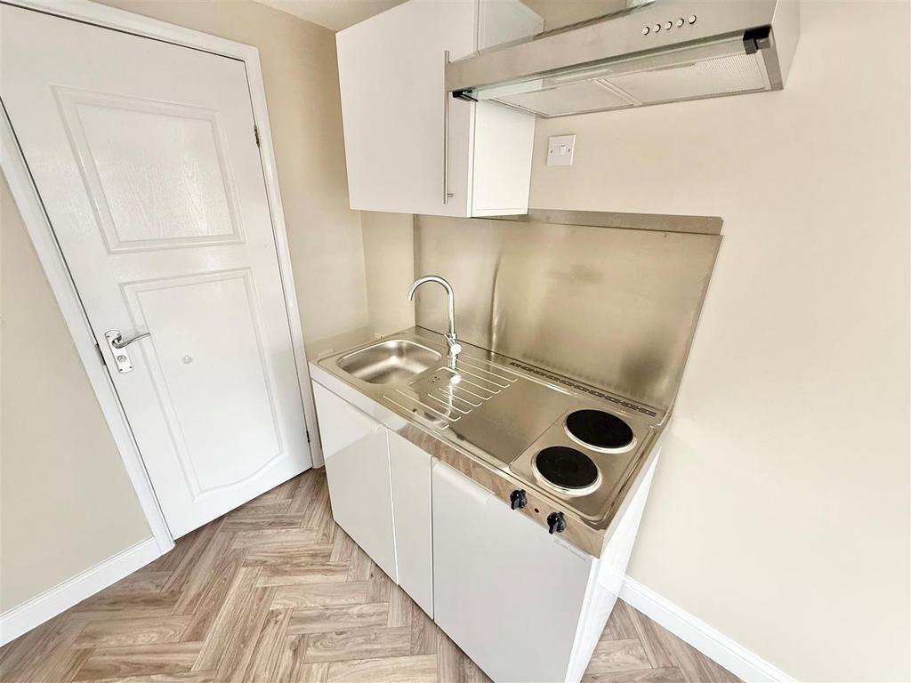 Stopsley Way, Luton Studio - £750 pcm (£173 pw)