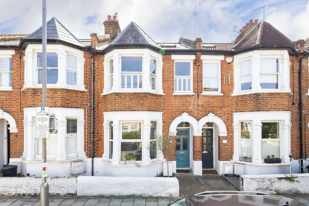 Trewint Street, London SW18 1 bed flat to rent - £1,950 pcm (£450 pw)