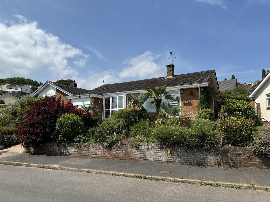 Meadow Rise, Dawlish, EX7 2 bed bungalow for sale - £300,000
