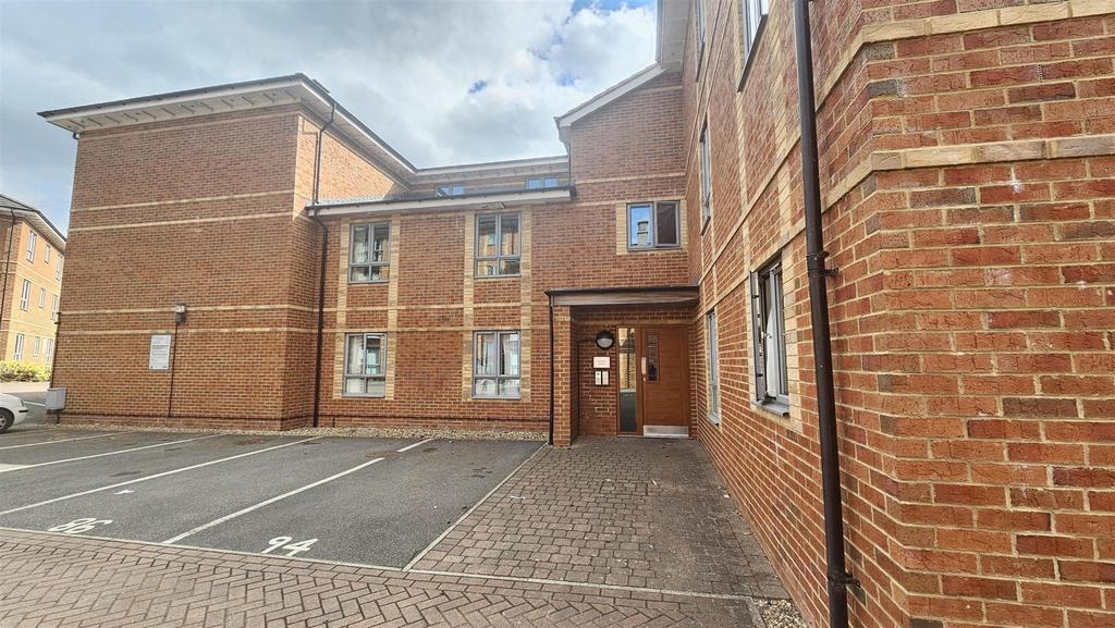 Longley House, Heworth 2 bed flat - £1,200 pcm (£277 pw)