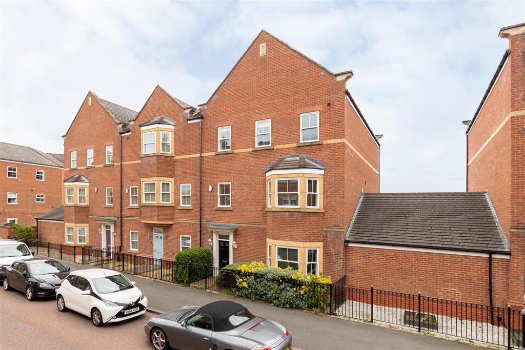 Featherstone Grove, Gosforth, NE3 4 bed terraced house for sale - £475,000