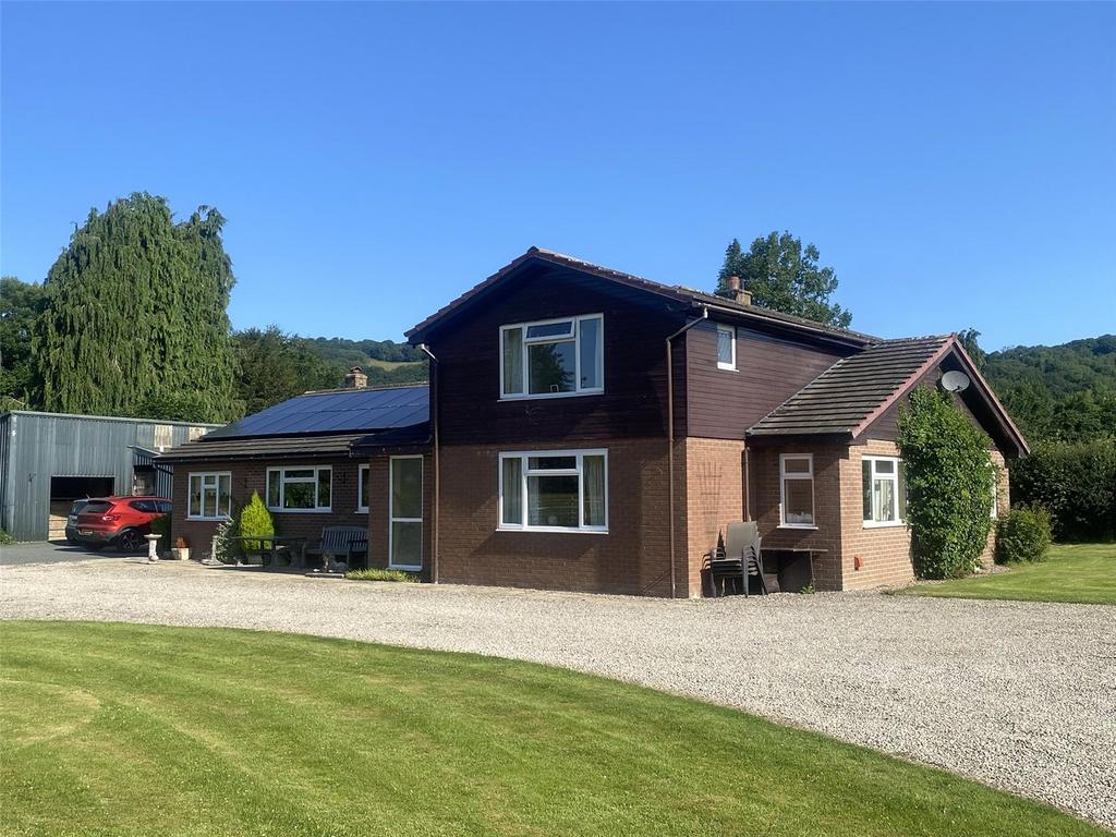 Meifod, Powys, SY22 4 bed detached house - £1,350 pcm (£312 pw)