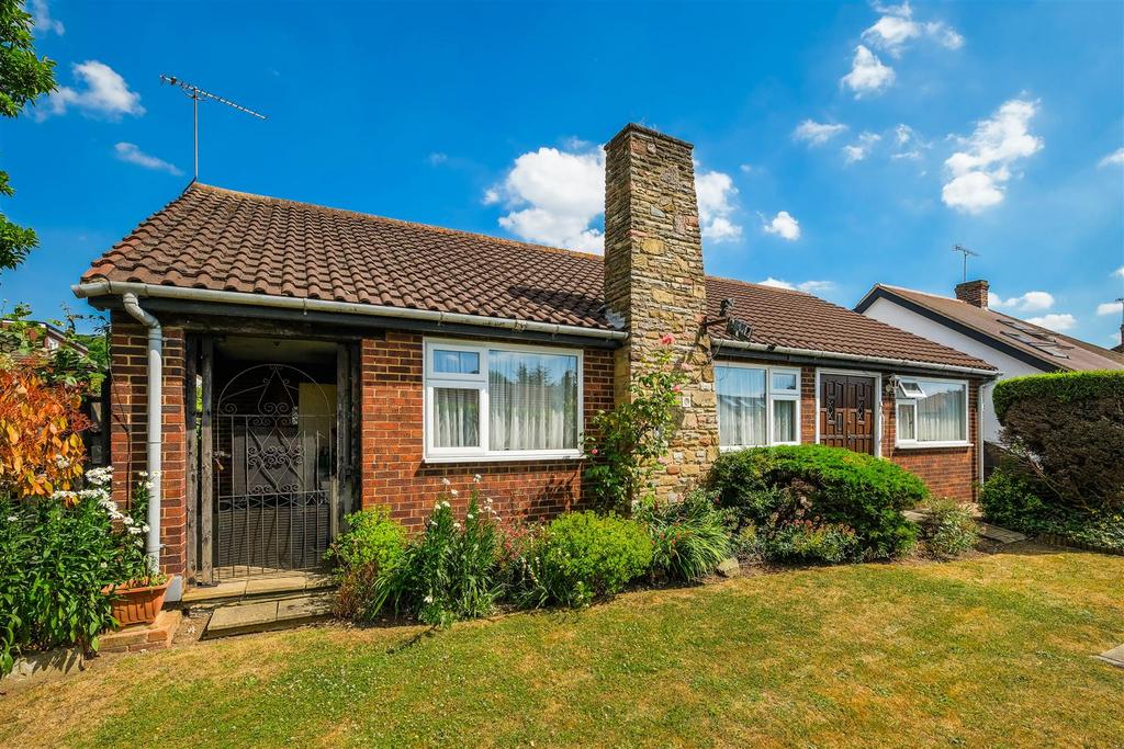 Drysdale Avenue, North Chingford 3 bed detached bungalow for sale - £ ...