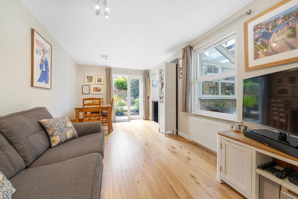 Kellett Road, SW2 2 bed flat - £625,000