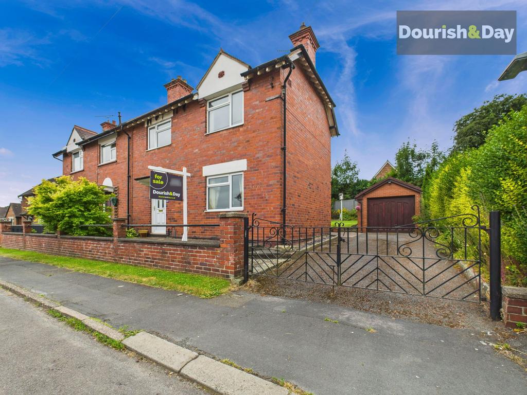 Well Avenue, Malpas SY14 3 bed semi-detached house - £230,000