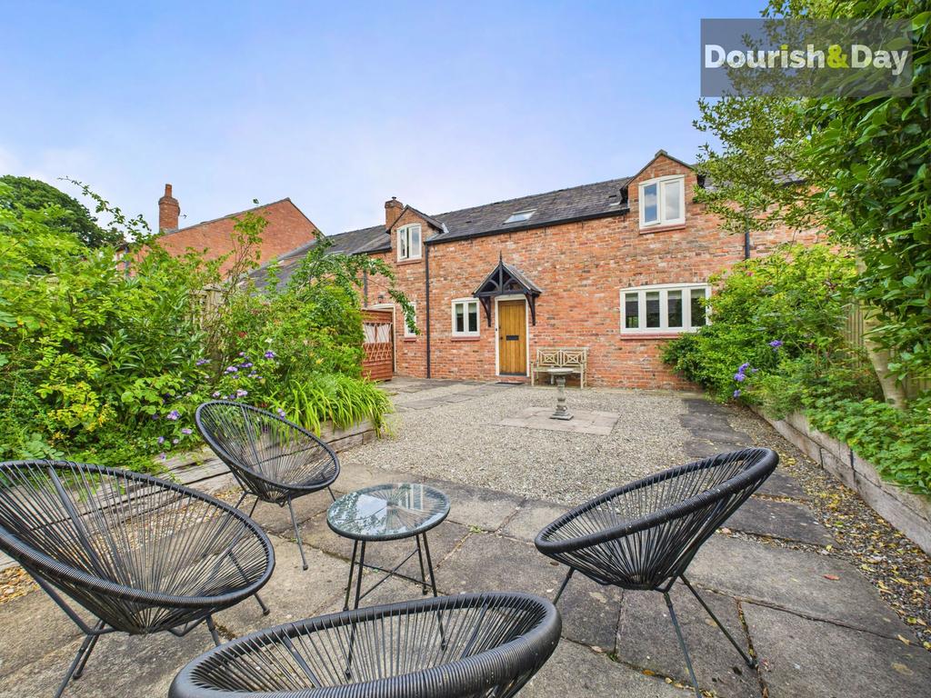 Malpas SY14 3 bed barn conversion for sale - £425,000