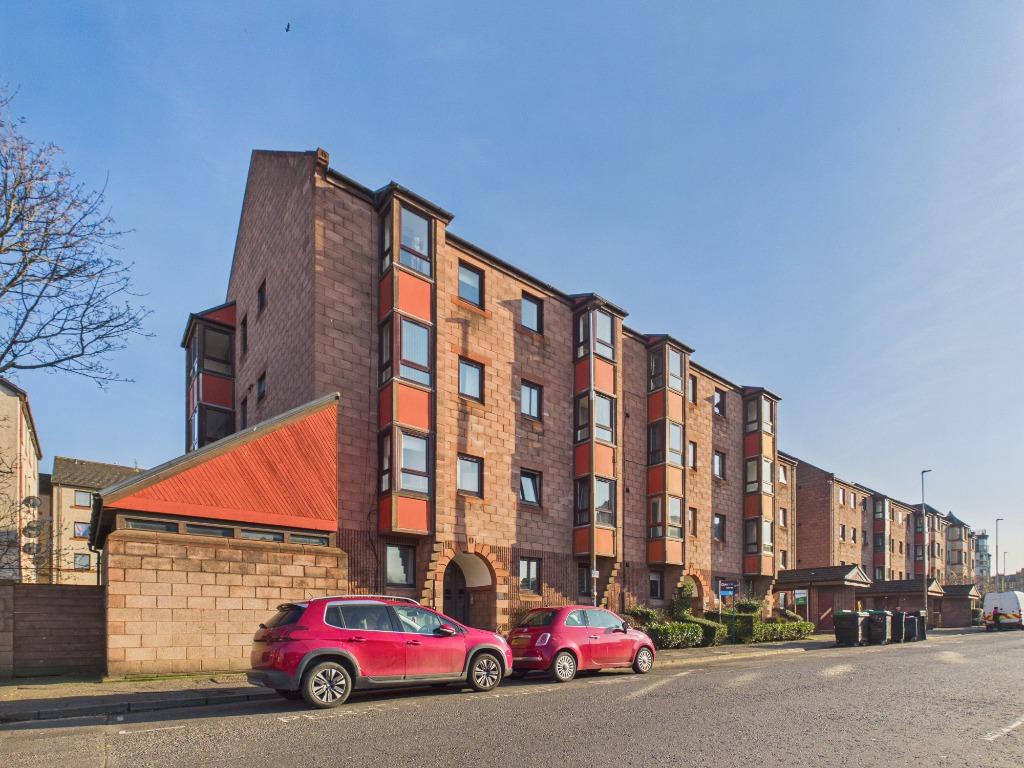 Easter Road, Leith, Edinburgh, EH6 2 bed flat - £1,275 pcm (£294 pw)