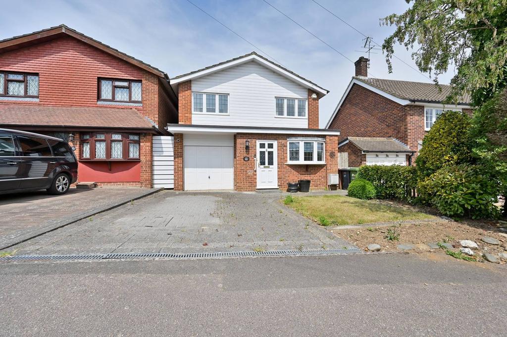 Nightingale road, Bushey, WD23 4 bed detached house - £830,000
