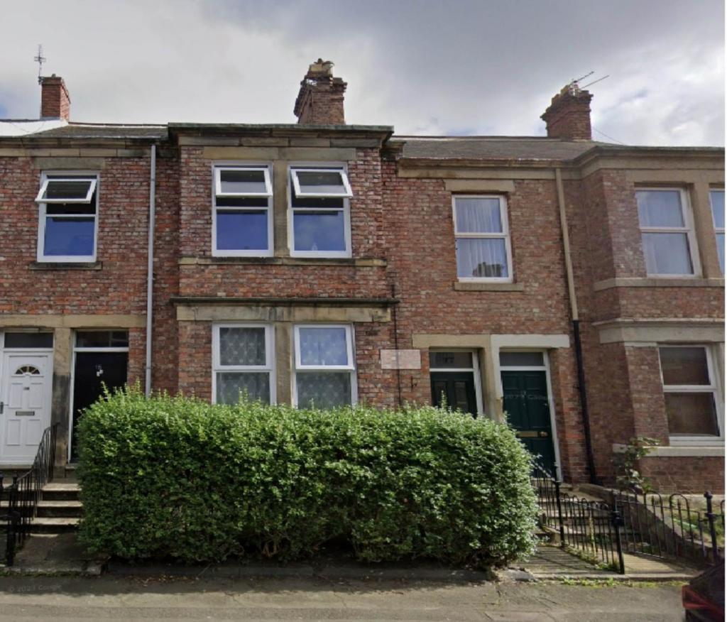 Westbourne Avenue, Gateshead NE8 2 bed flat - £625 pcm (£144 pw)