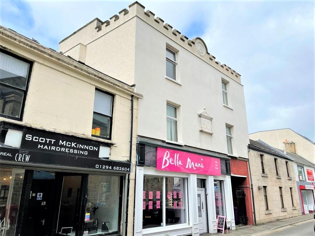 Green Street, Saltcoats KA21 4 bed flat - £100,000