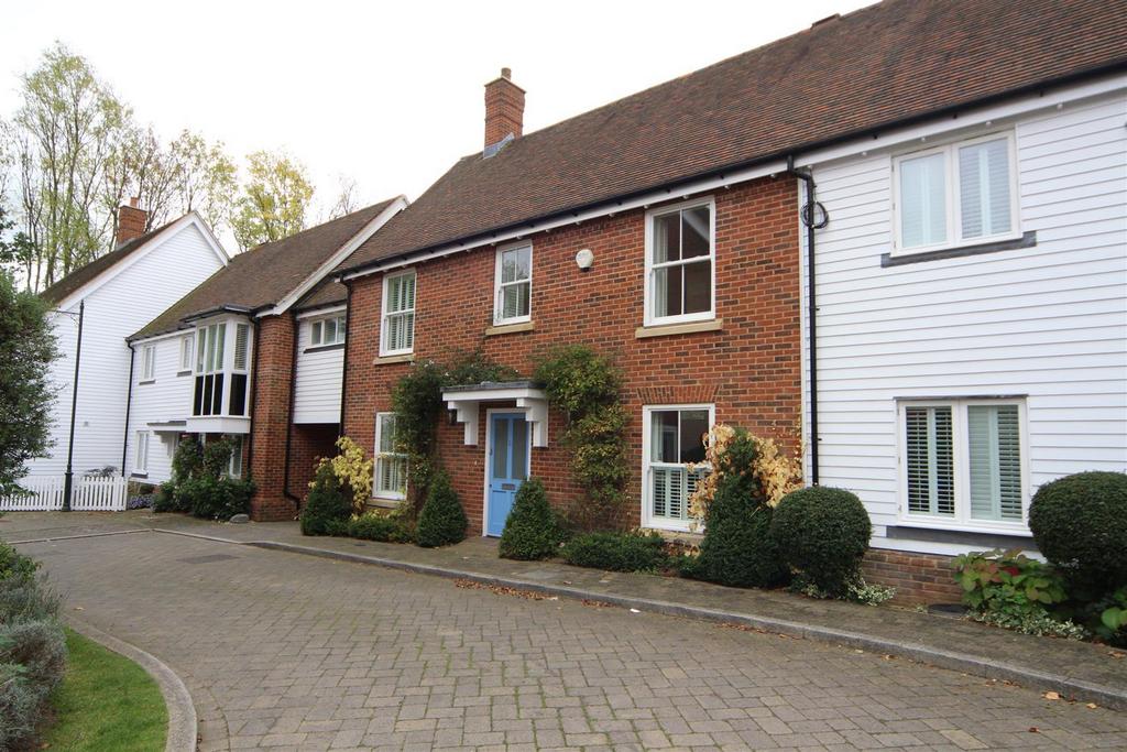 Shoesmith Lane, Kings Hill, ME19 4FF 4 bed semi-detached house - £2,100 ...