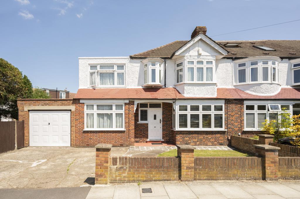 Westway, Raynes Park SW20 7 bed semi-detached house for sale - £1,075,000