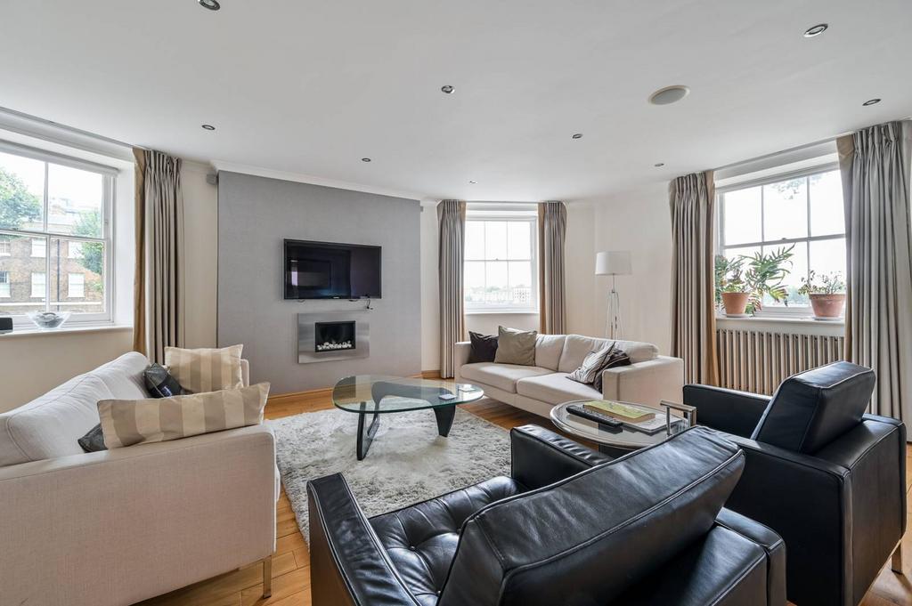Wapping High Street, Wapping, London... 2 bed flat to rent - £4,312 pcm ...