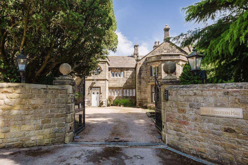Scott Lane, Riddlesden, BD20 6 bed detached house for sale - £1,395,000