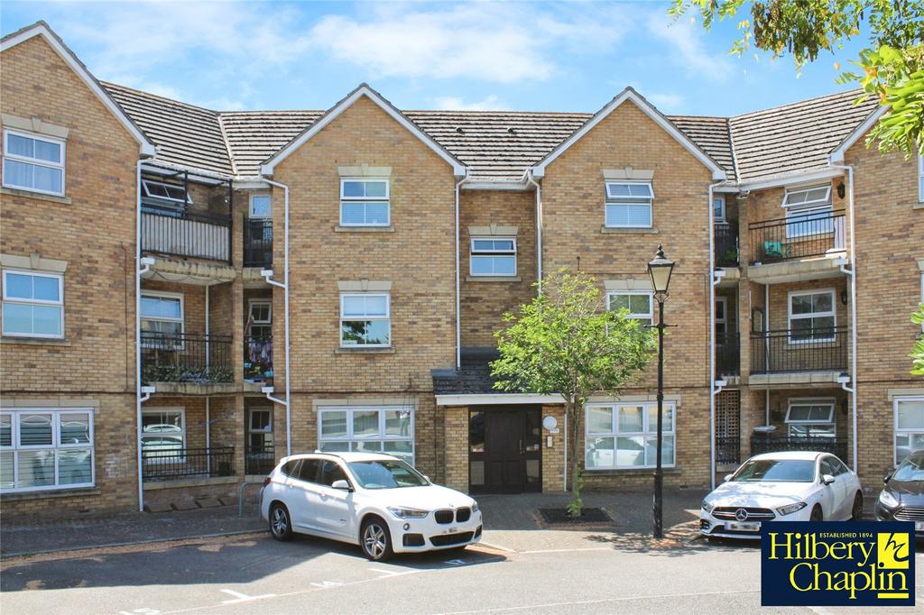 Osier Drive, Steeple View, SS15 2 bed apartment - £230,000