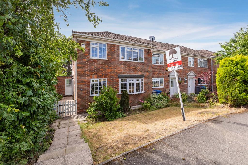 Boyn Hill Road, Maidenhead SL6 4 bed end of terrace house - £625,000