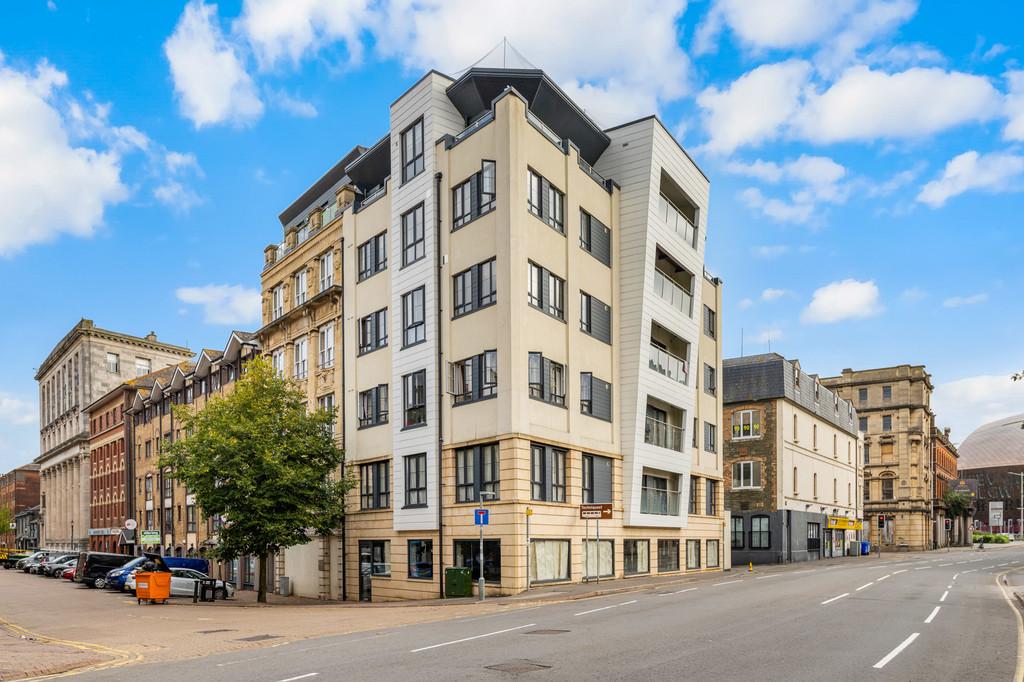 Cadogan House, West Bute Street, Cardiff 2 bed apartment - £1,100 pcm ...
