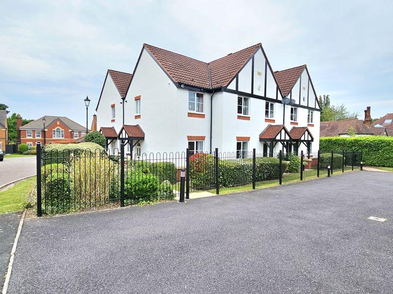 Tudor Way, Sutton Coldfield, B72 1LP 3 bed townhouse for sale - £345,000