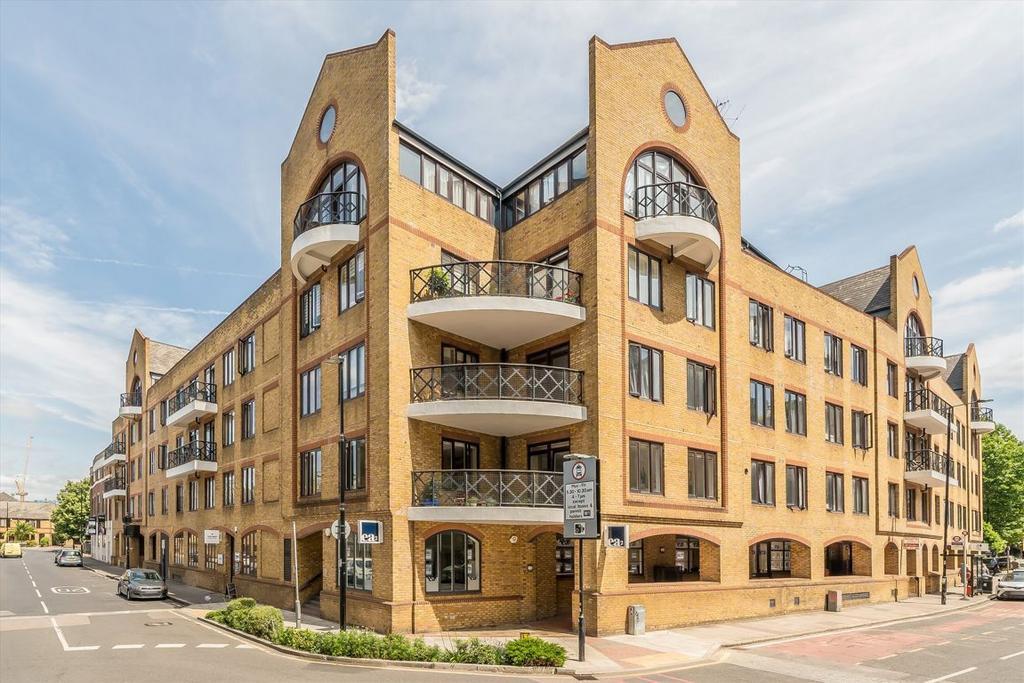 Knighten Street, London E1W 1 bed flat - £500,000